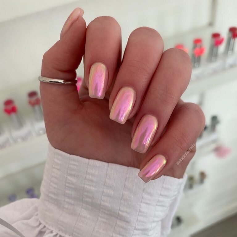 45 Eye-Catching Pink Chrome Nail Designs to Love - Archeworks