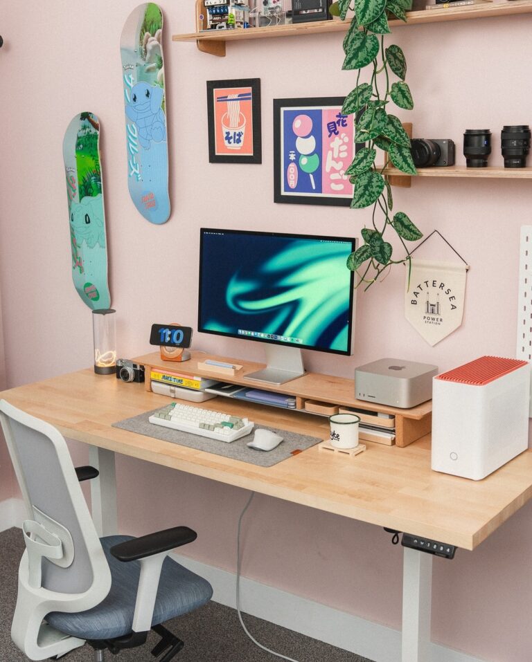18 Small Desk Setup Ideas for Compact Workspaces - Archeworks