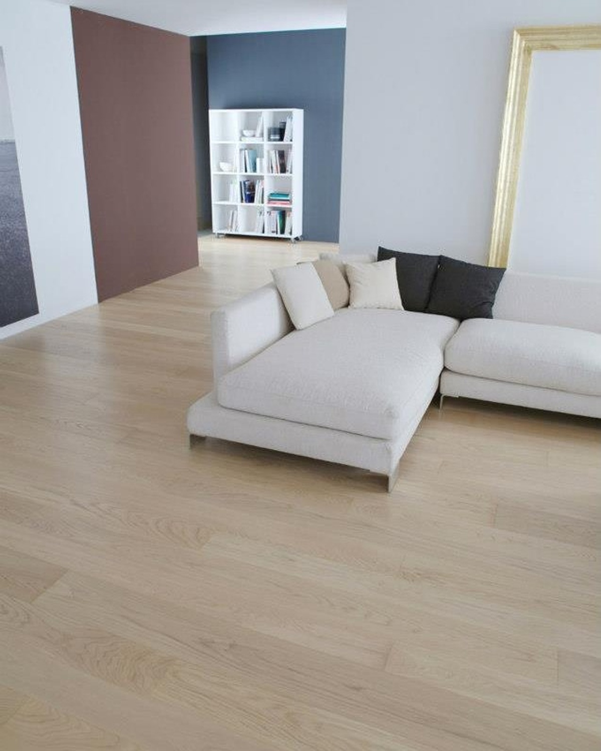 18 Airy Light Wood Floors for a Fresh Look - Archeworks