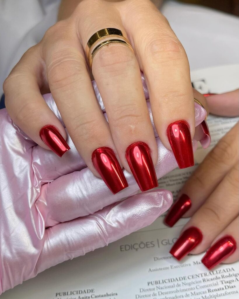 18 Simple Yet Stunning Red Nails to Try - Archeworks