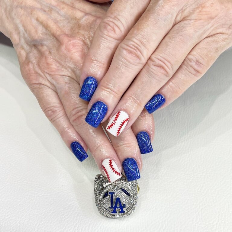 32 Fun Baseball Nail Art Ideas That Show Off Your Spirit - Archeworks