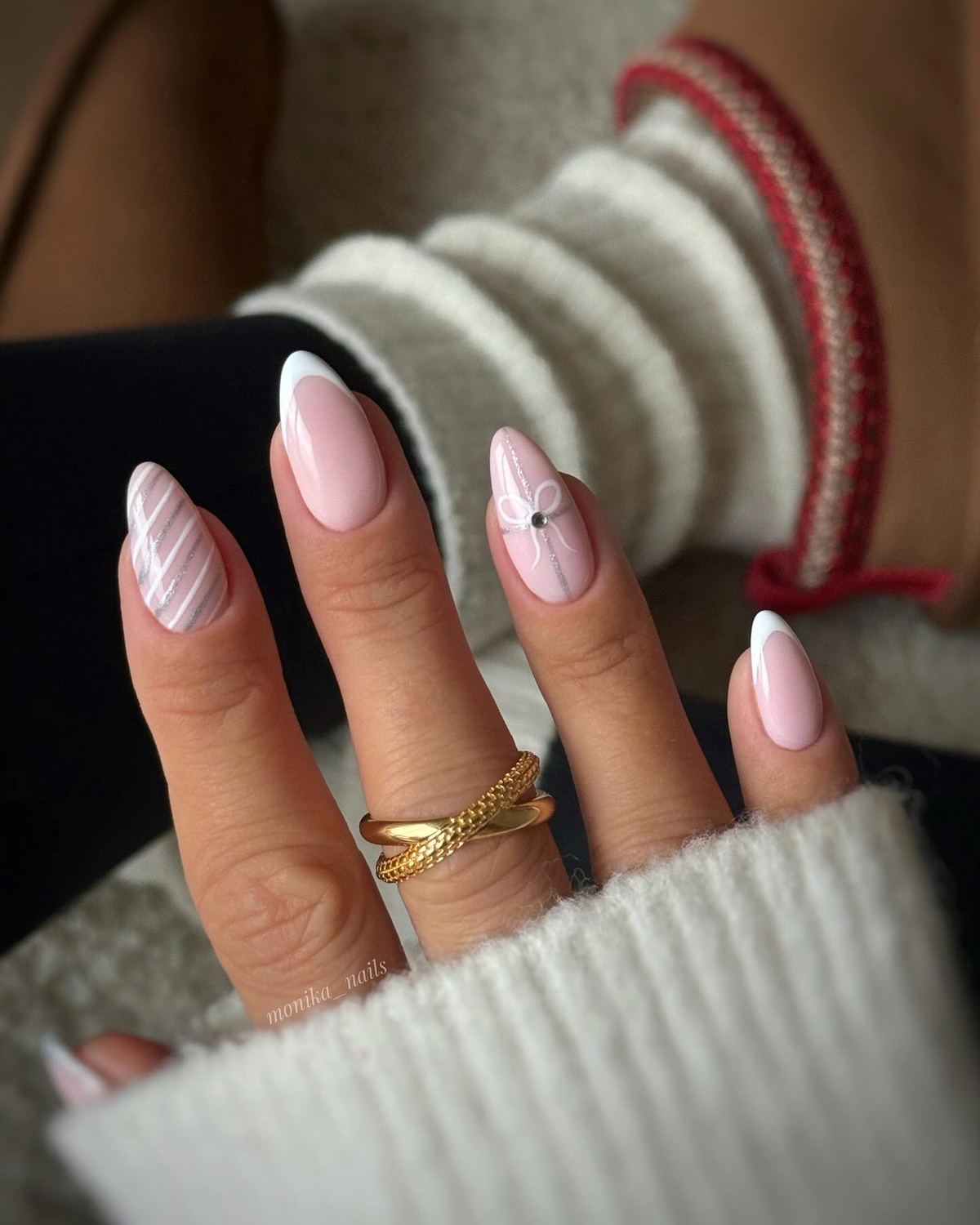 18 Elegant December Nail Designs to Try - Archeworks