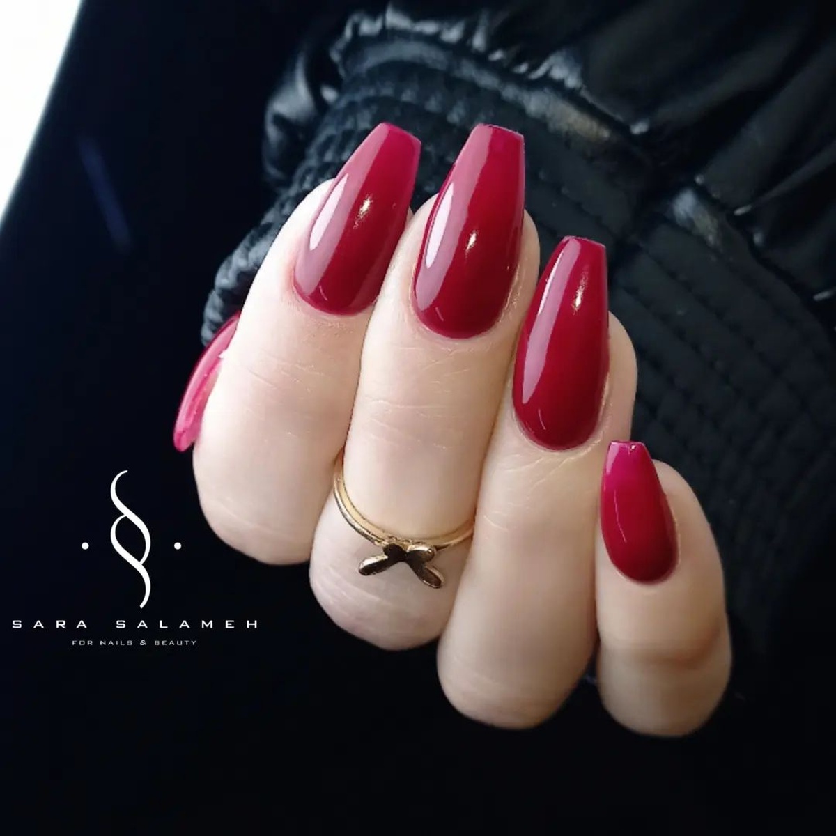 18 Simple Yet Stunning Red Nails to Try - Archeworks