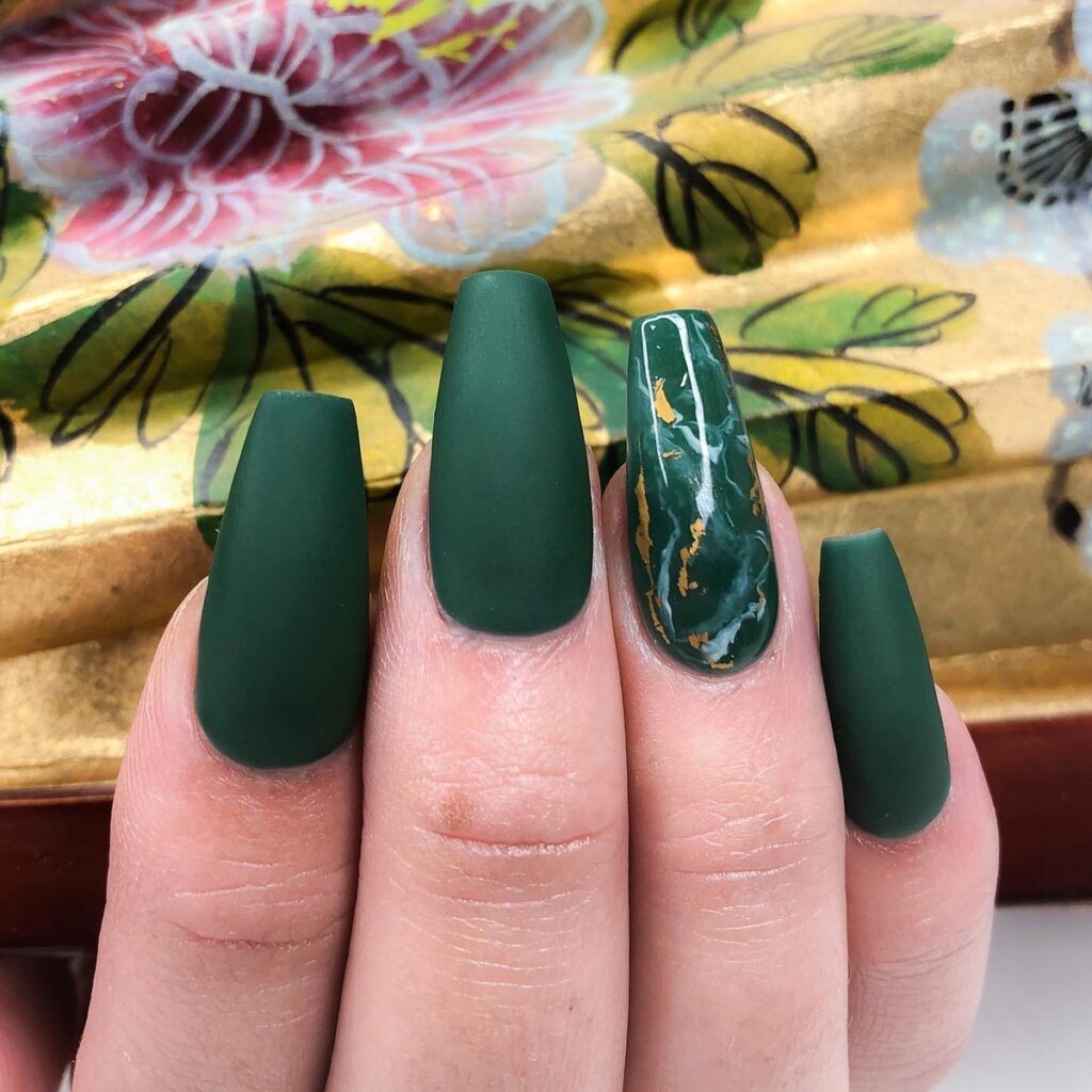 20 Trendy Matte Green Nails That Scream Style - Archeworks