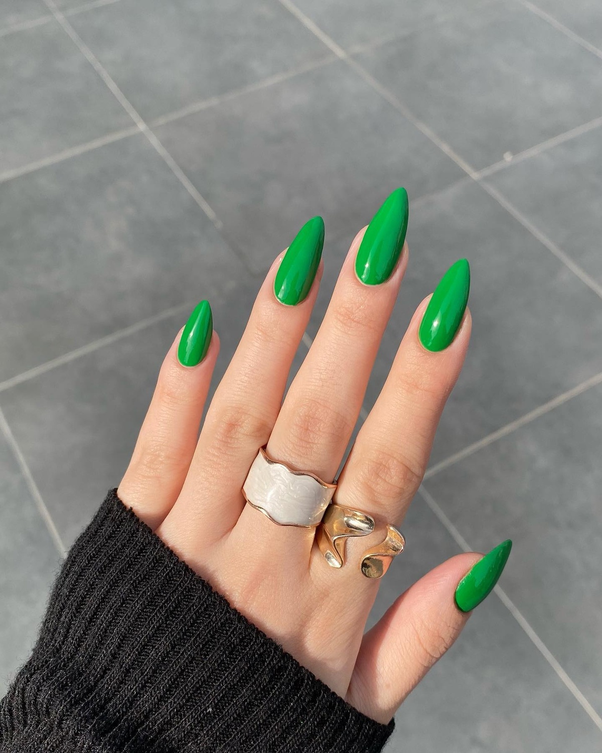 19 Gorgeous One-Color Nails for a Minimalist Vibe - Archeworks
