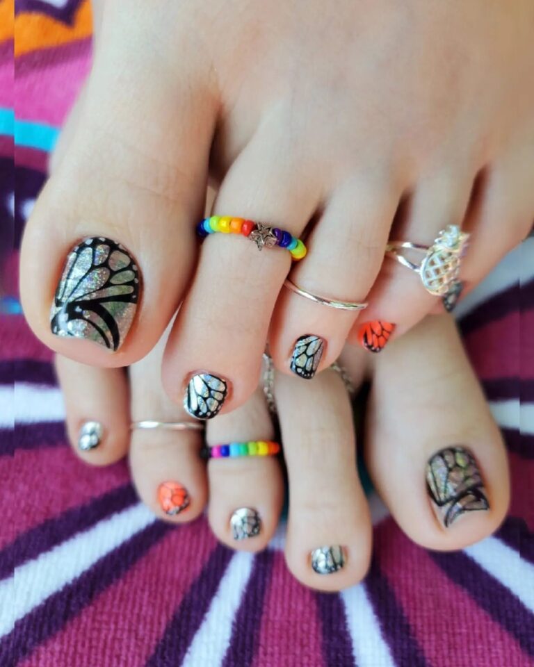 25 Fun and Cute Summer Toenail Ideas - Archeworks