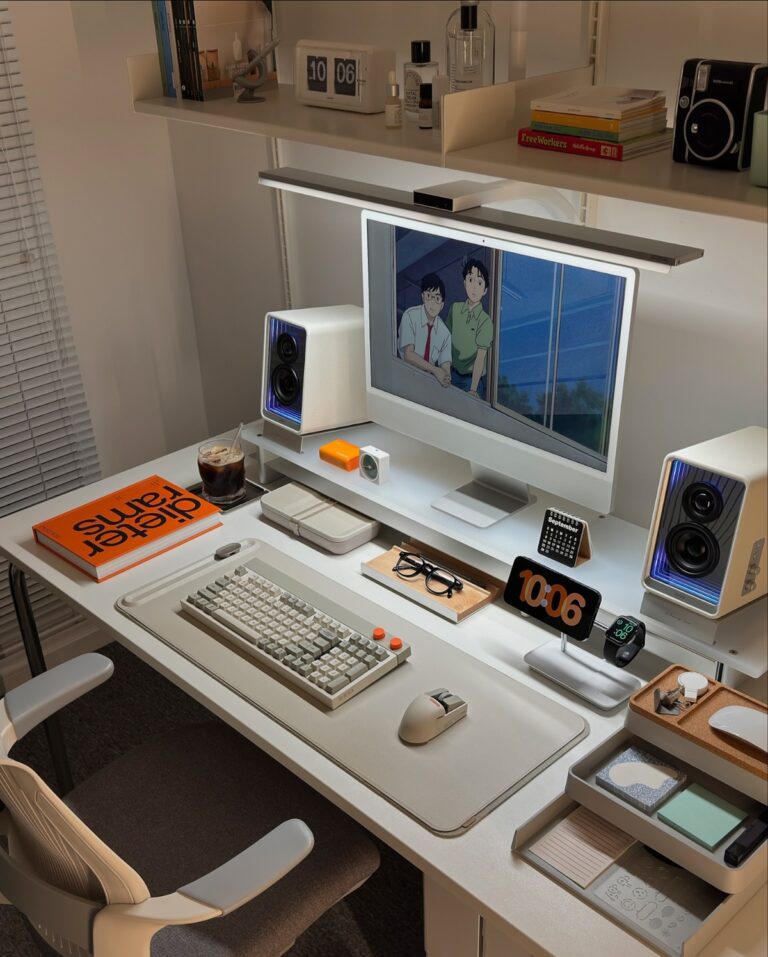 18 Small Desk Setup Ideas for Compact Workspaces - Archeworks