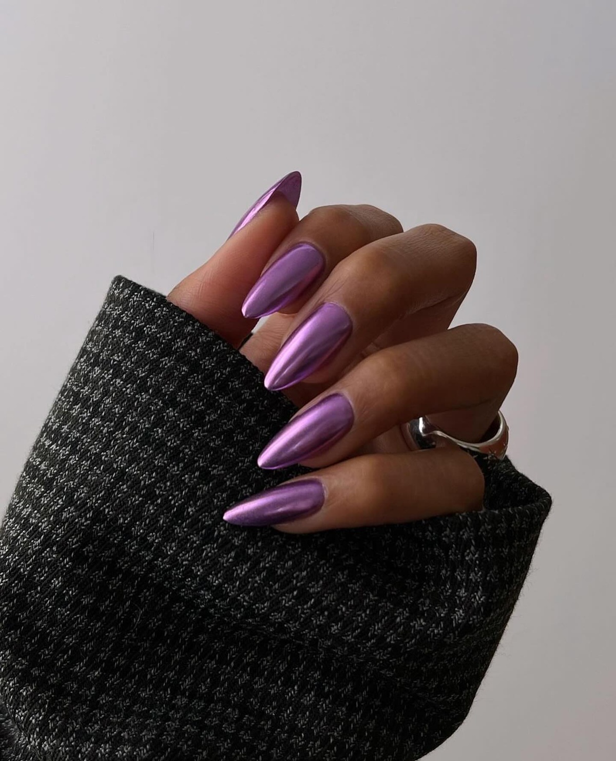 19 Gorgeous One-Color Nails for a Minimalist Vibe - Archeworks