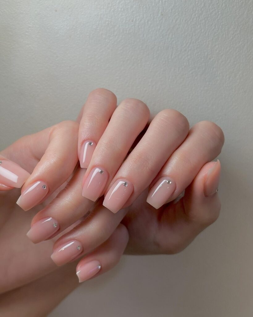 18 Professional Nail Ideas for Work-Friendly Styles - Archeworks