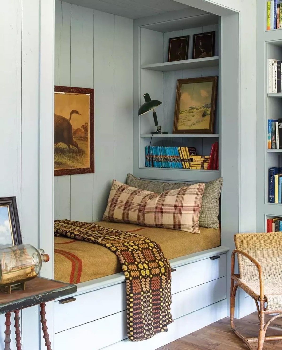 18 Stylish Reading Nook Designs to Inspire - Archeworks