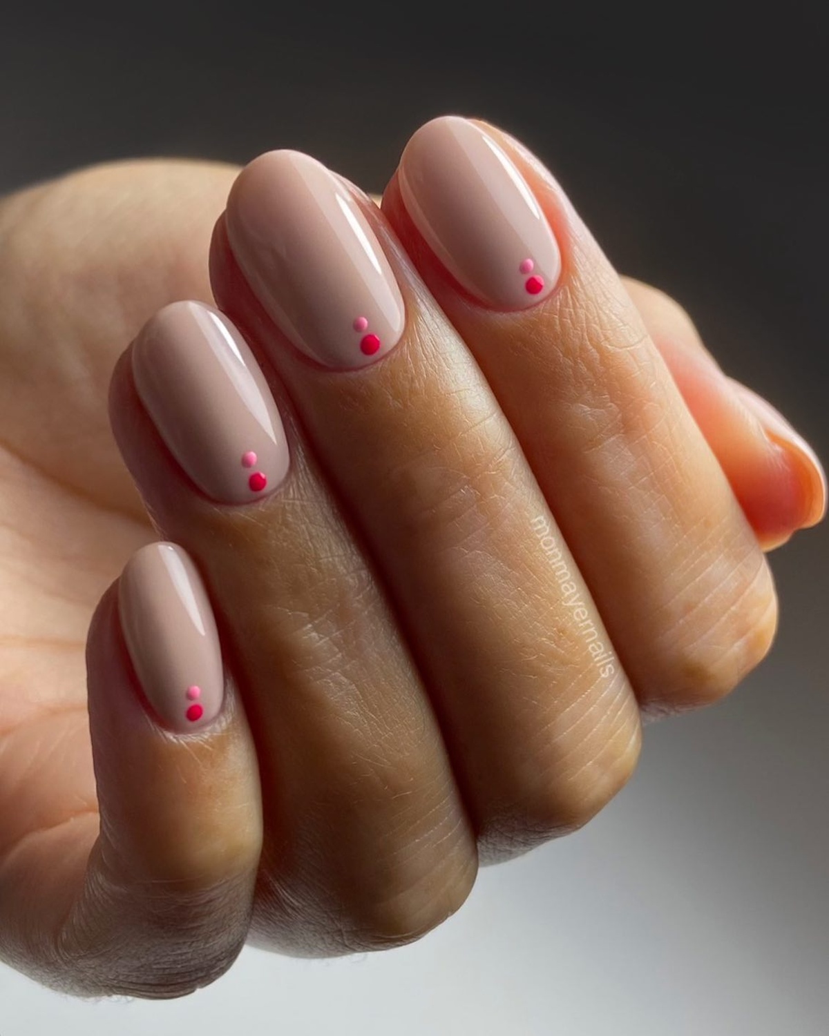 18 Gorgeous Short Round Nail Designs That Impress - Archeworks