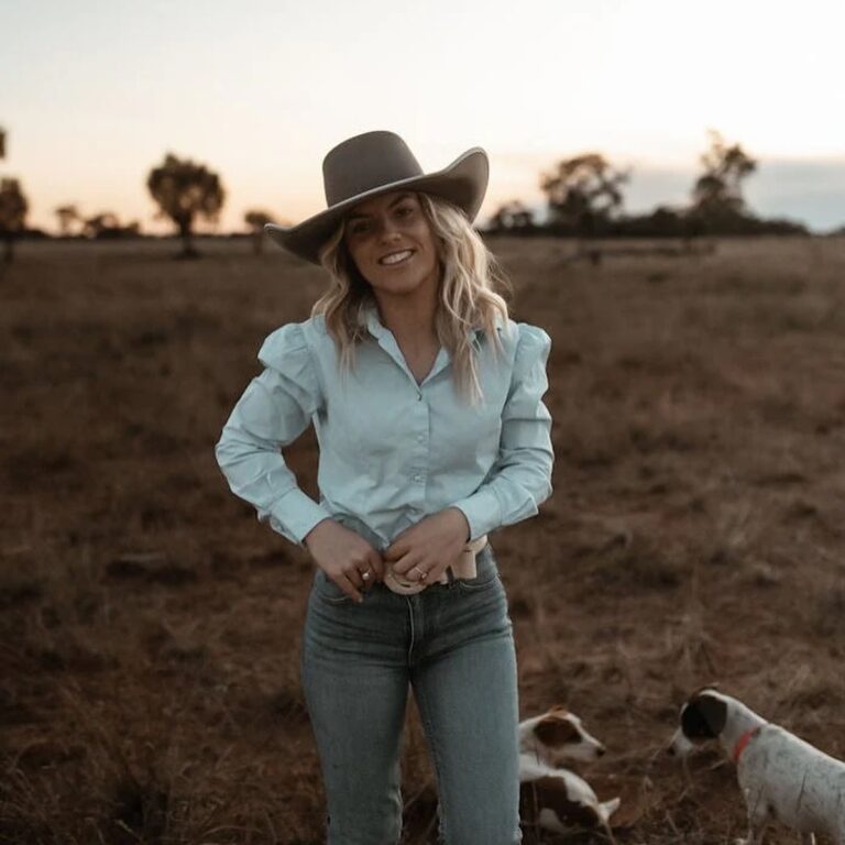 17 Bold Western Outfit Ideas Perfect for Any Occasion - Archeworks