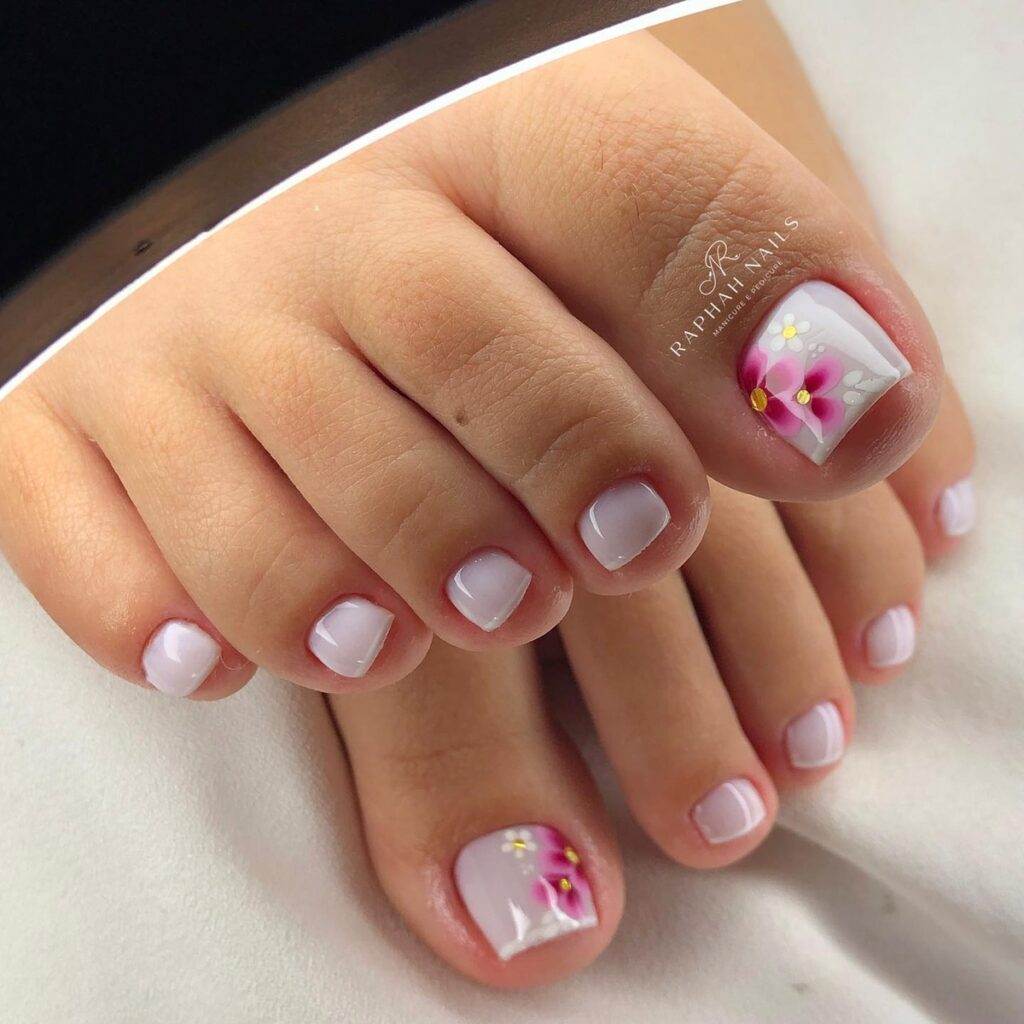 25 Fun and Cute Summer Toenail Ideas - Archeworks