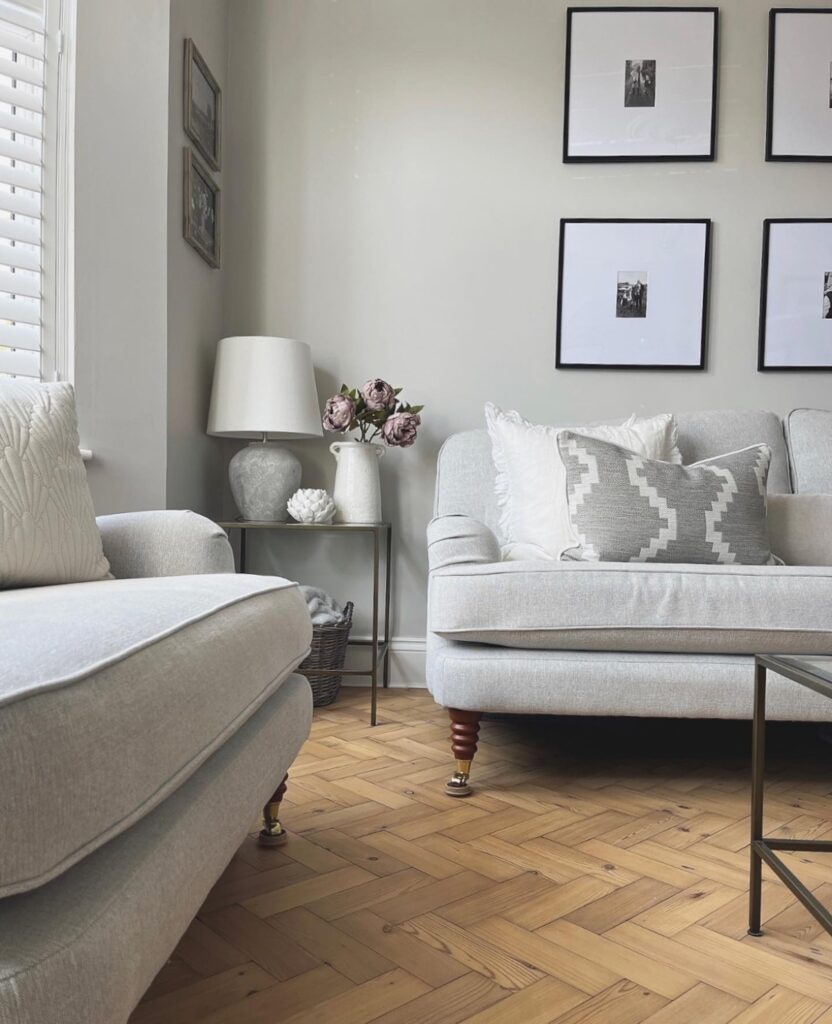 18 Grey and White Living Room Ideas for a Timeless Look - Archeworks