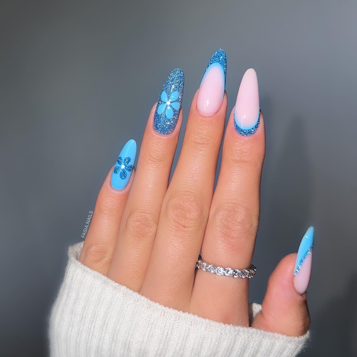 18 Simple and Lovely Nail Designs to Try - Archeworks