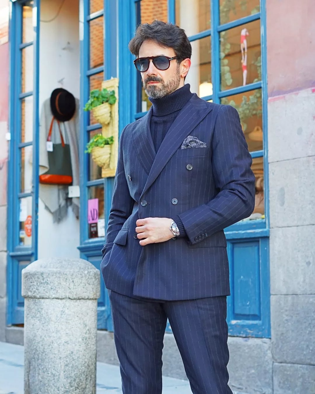 18 Stylish Blue Suit Pairings for Men - Archeworks