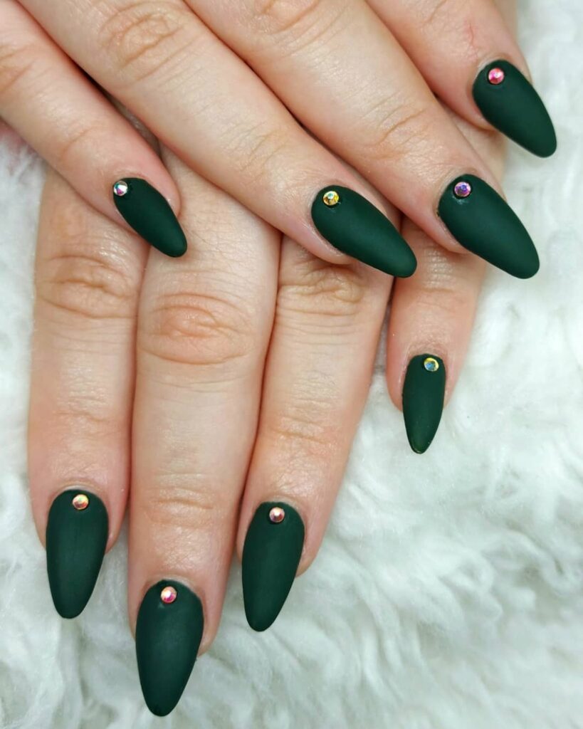 20 Trendy Matte Green Nails That Scream Style - Archeworks