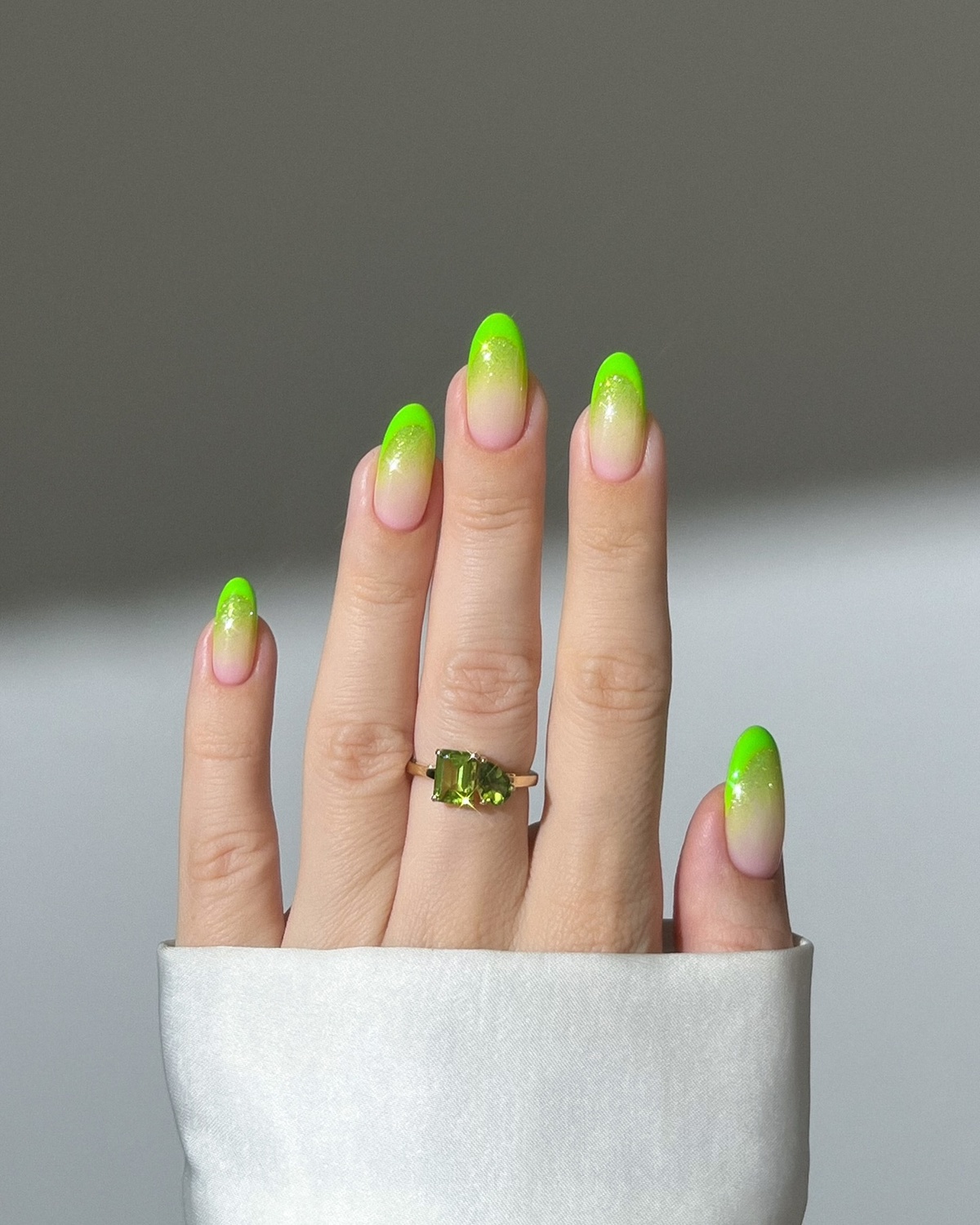 18 Pretty Almond Nail Design Ideas and Inspiration - Archeworks