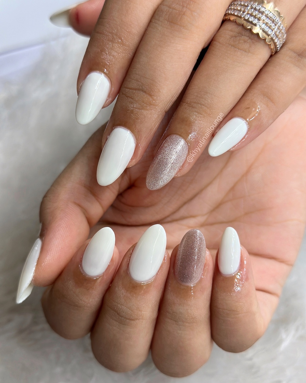 18 Beautiful White Fall Nail Inspirations - Archeworks