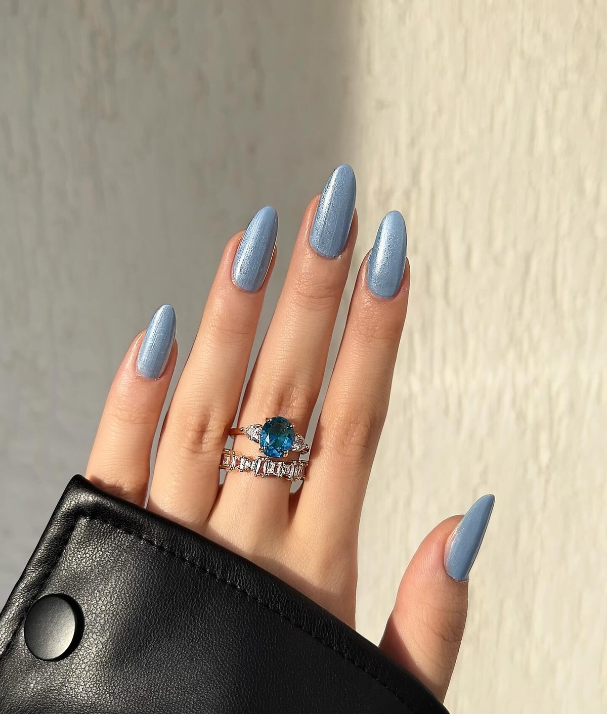 17 Elegant Solid-Color Nail Designs - Archeworks