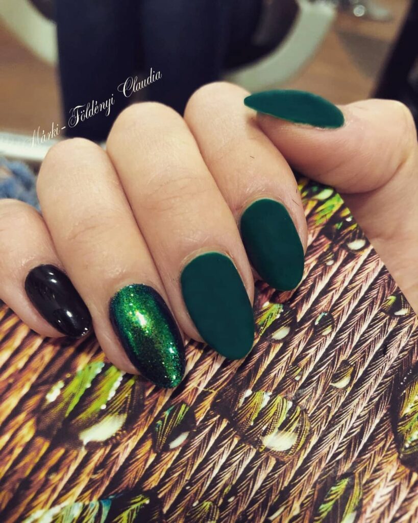 20 Trendy Matte Green Nails That Scream Style - Archeworks