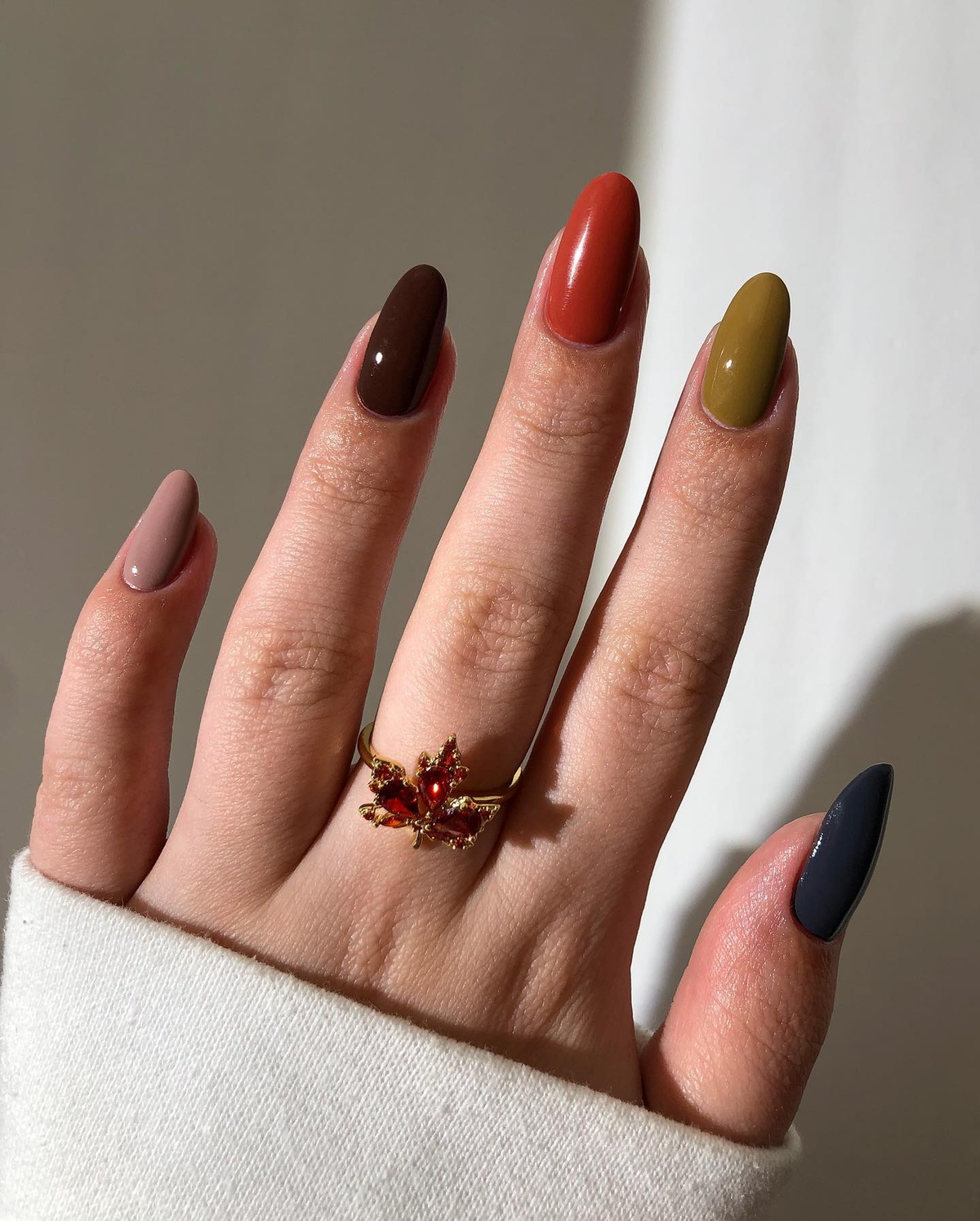 18 Must-Have Fall Nail Ideas to Glow - Archeworks