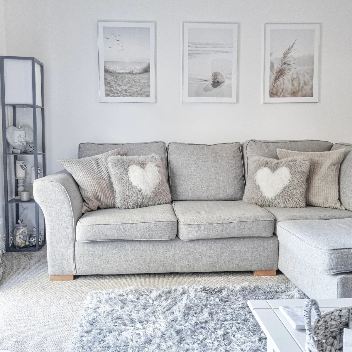 18 Grey and White Living Room Ideas for a Timeless Look - Archeworks