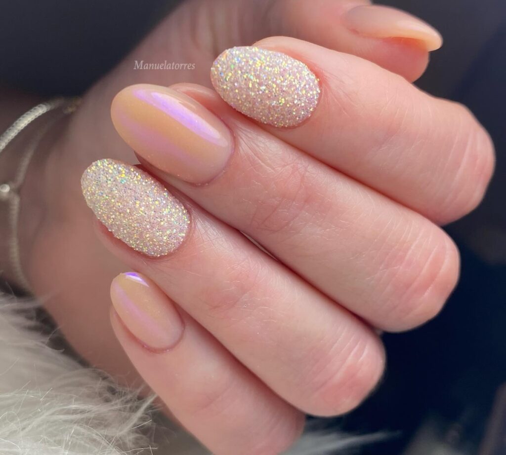 18 Gorgeous Short Round Nail Designs That Impress - Archeworks