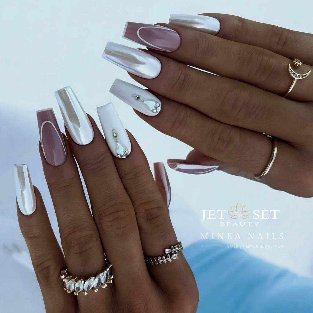 18 Classy White Chrome Nail Designs - Archeworks