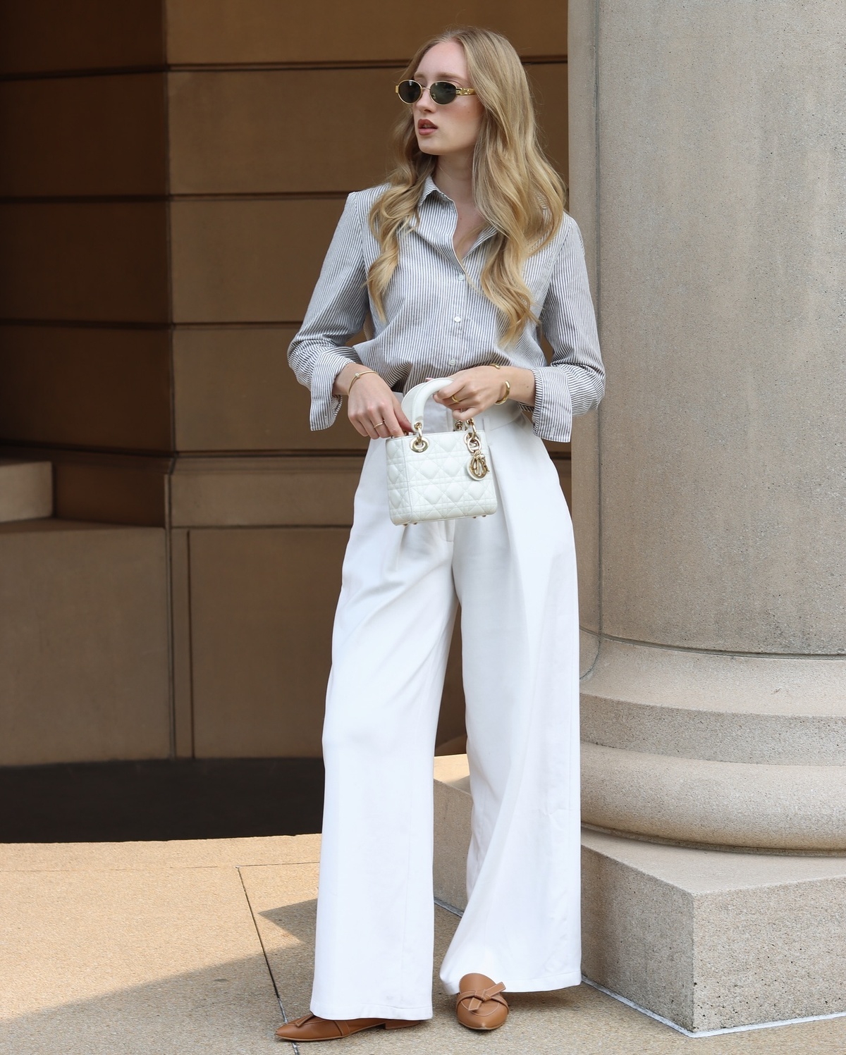 18 Elegant Light Color Outfit Ideas for Any Occasion - Archeworks