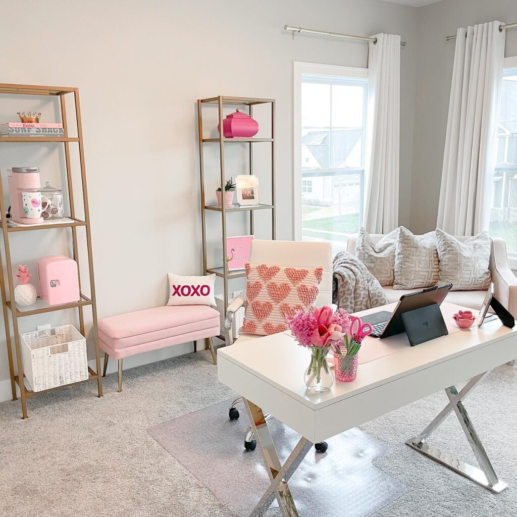 18 Cutest Girly Office Inspirations for a Fun Workspace - Archeworks