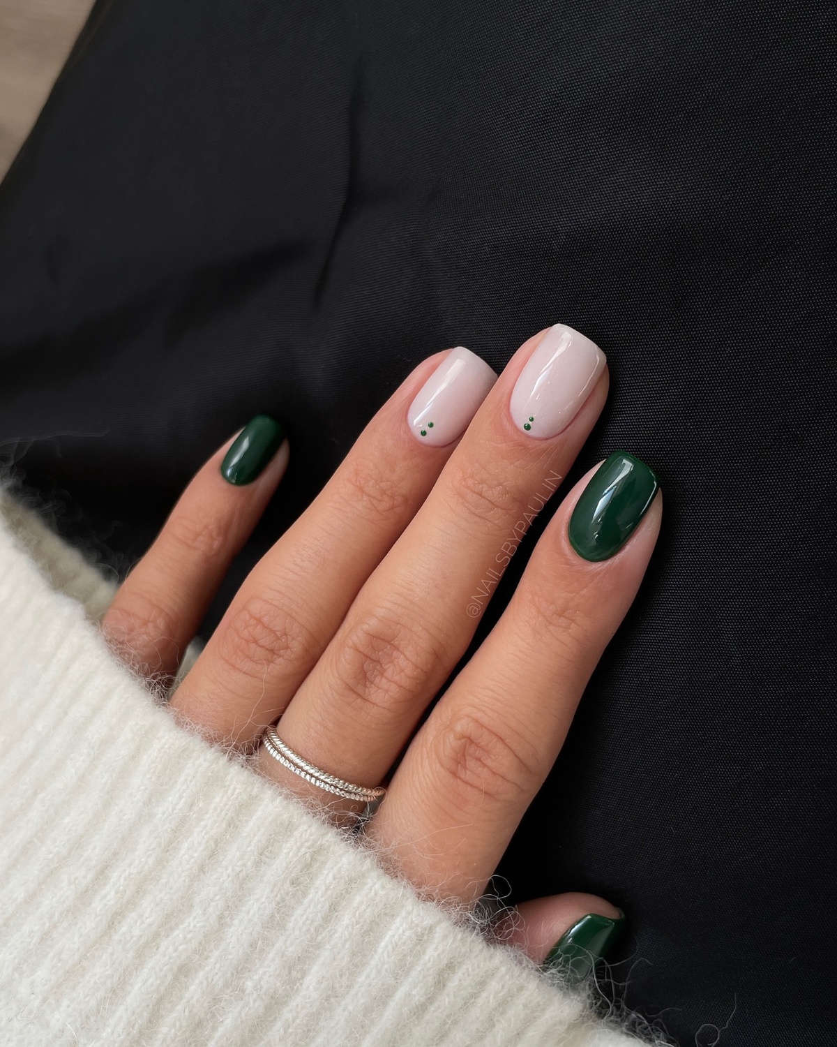 18 Bold Short Square Winter Nail Designs for a Polished Look - Archeworks