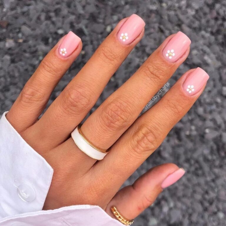 36 Must-Try Short Pink Nail Designs That Pop - Archeworks