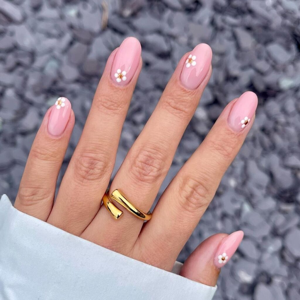 36 Must-Try Short Pink Nail Designs That Pop - Archeworks