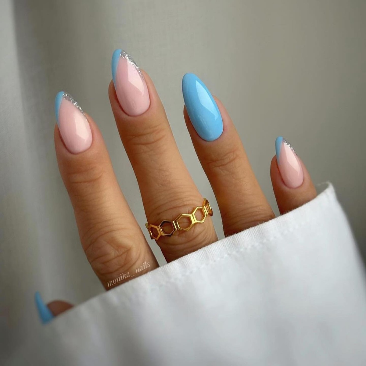 18 Amazing Pink and Blue Nails You’ll Love - Archeworks