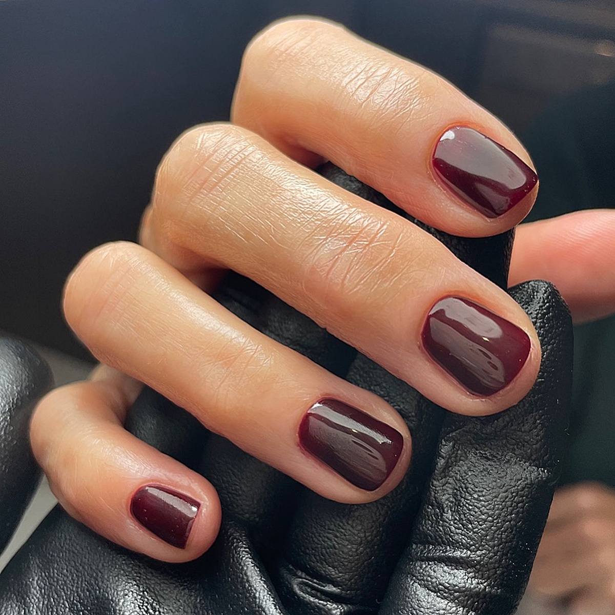 18 Elegant Dark Nail Art Inspirations - Archeworks