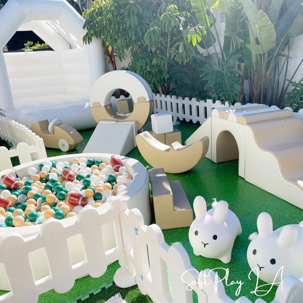 18 Unique Outdoor Kids Play Area Ideas Full of Fun - Archeworks