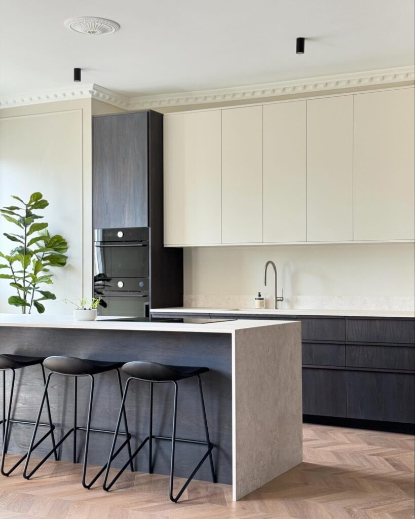 36 Stylish Kitchen Cabinet Colors You'll Love - Archeworks